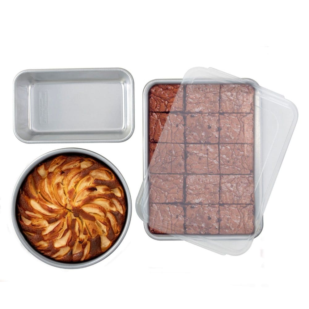 Nordic Ware Naturals Set: 9" x 13" Cake Pan with Lid, 9" Round Cake Pan ...